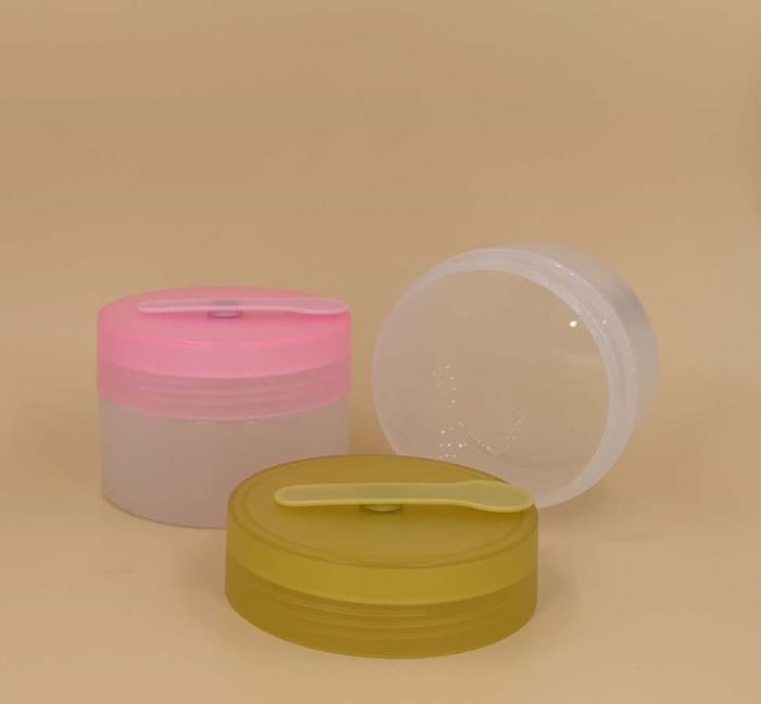 100 g PP jar with an attached Spatula - PPLtd